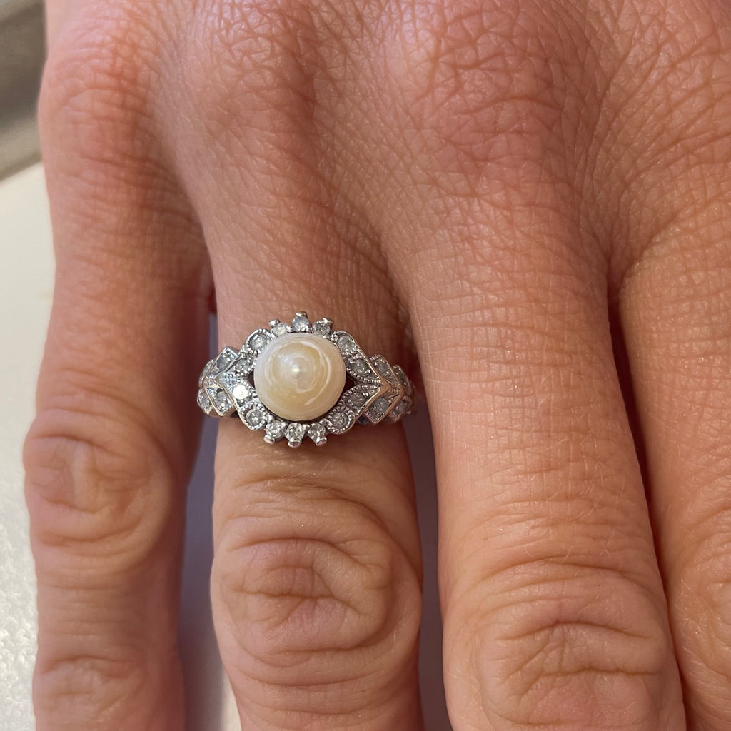 Add A New Pearl to Your Pearl Ring – The Pearl Girls
